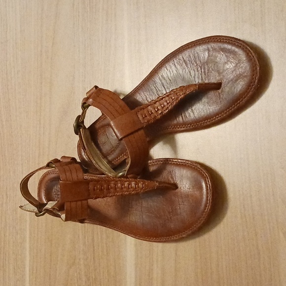 Frye | Shoes | Frye Alessia Artisan Browntan Leather Braided Toe Loop ...